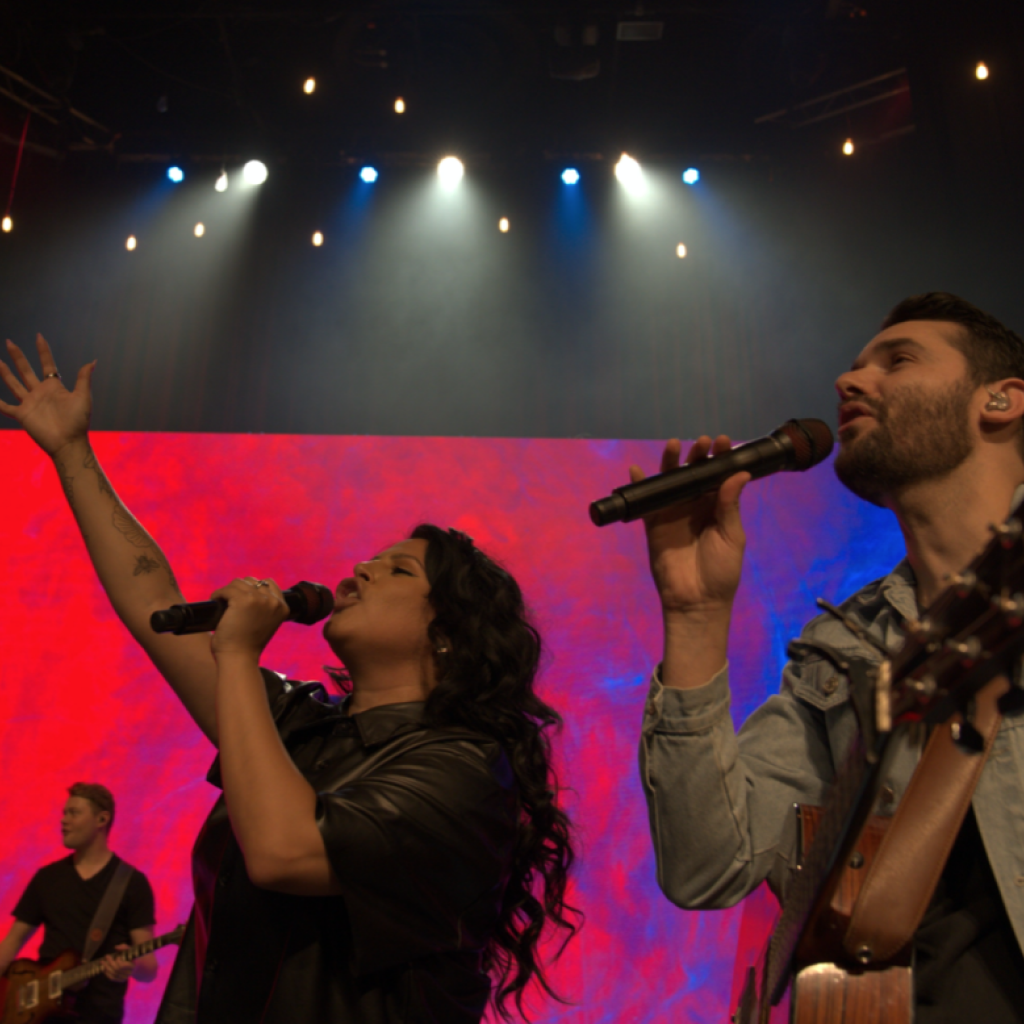 Custom IEMS – Ultimate Ears PRO